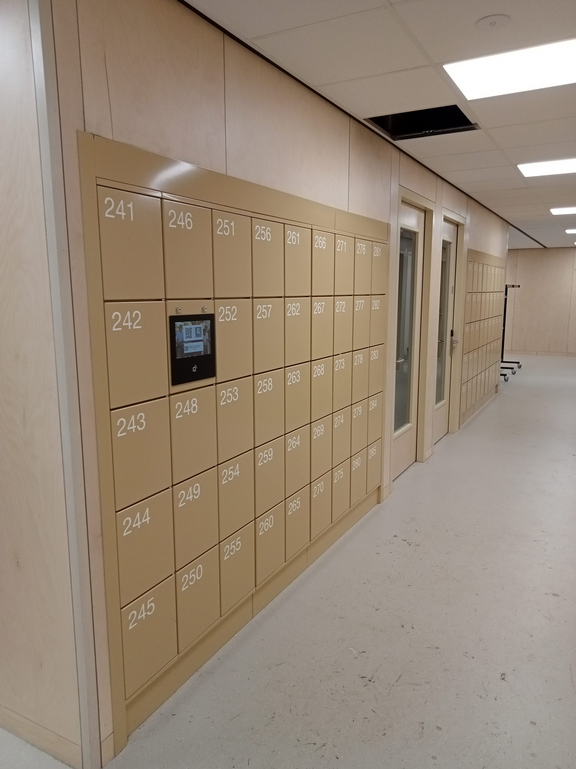 Electronic lockers at Campus Eemsdelta Groningen (NL) - LoQit